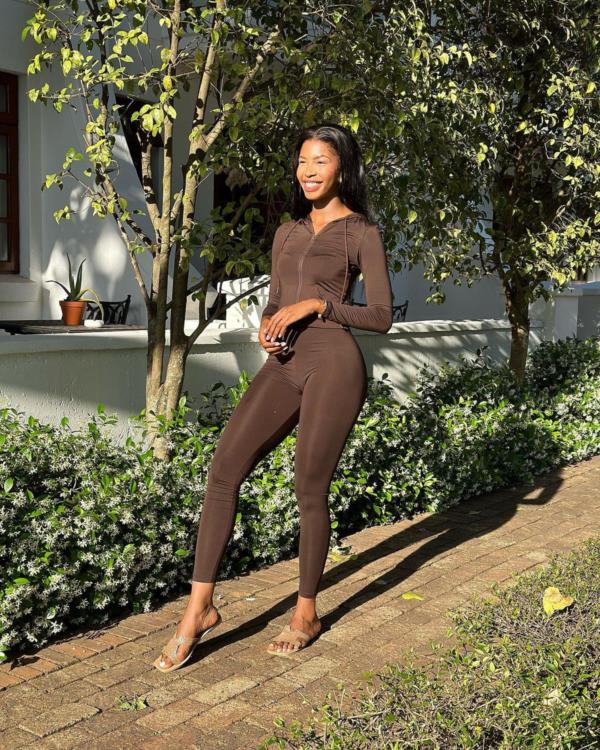 Capturing Lesego Chombo's Elegance and Grace in Every Frame