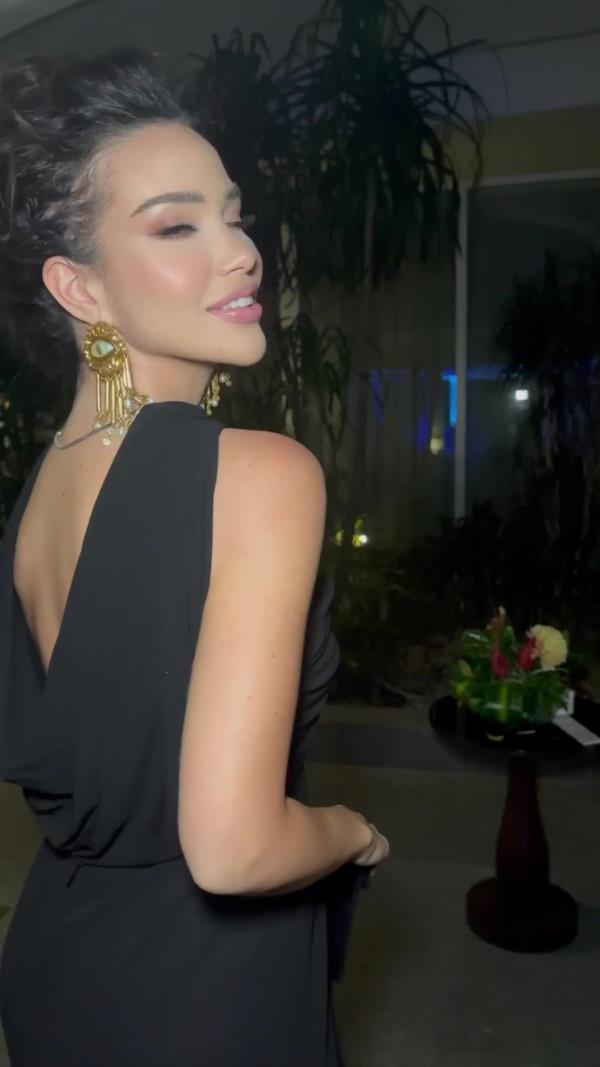 Endi Demneri's Instagram showcases bold and classy photoshoots