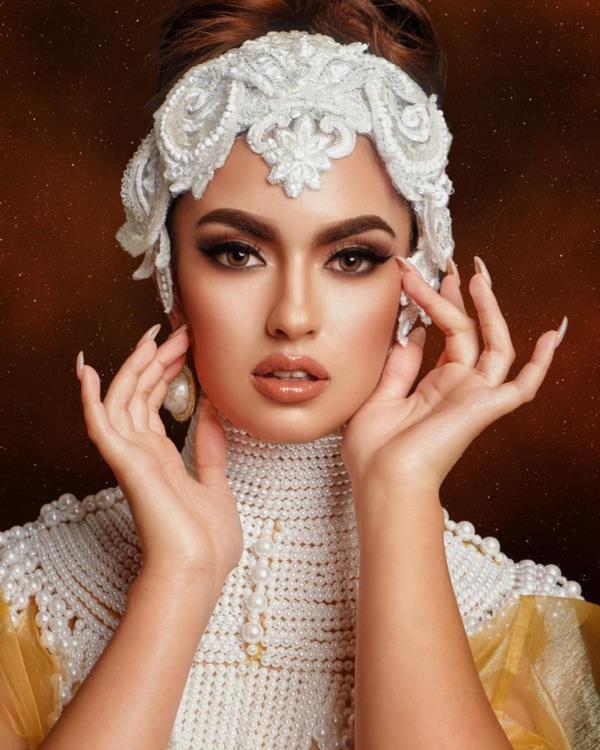 Lujane Yacoub's Stunning Durrah National Costume Photoshoot