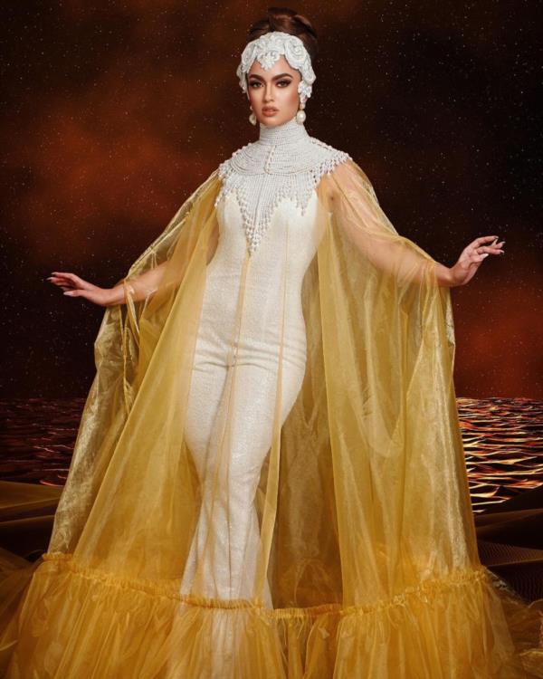Lujane Yacoub's Stunning Durrah National Costume Photoshoot